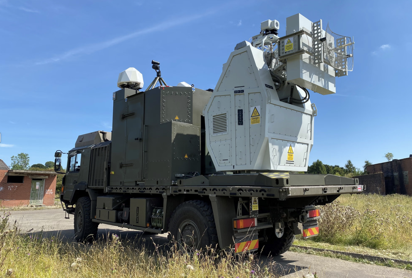 UK unleashes drone-zapping microwave weapon amid defence tech drive ...